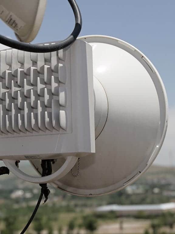 Interconnect Multiple Offices: FSO, Laser Links, Microwave